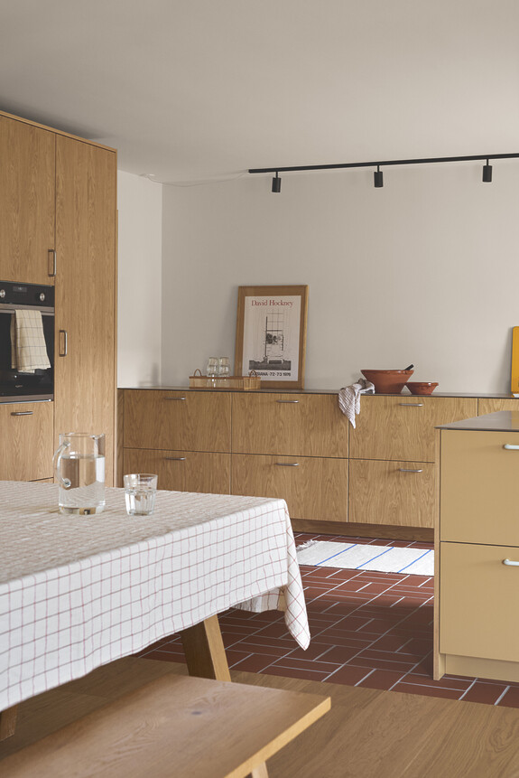 IKEA hack kitchen I Unique designs with beautiful materials and colors.