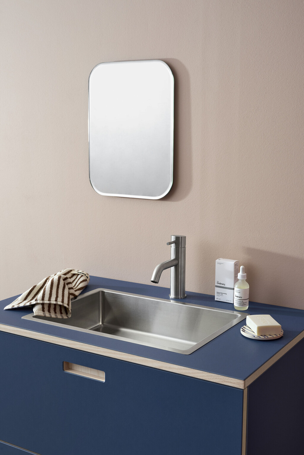 Snedker badeværelsesmøbler - eksklusivt design I &SHUFL